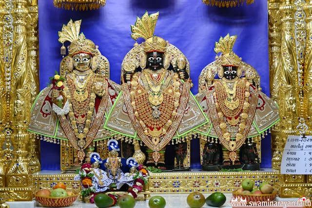 Daily Darshan | Shree Swaminarayan Mandir Bhuj