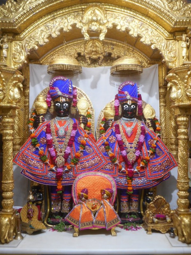 Daily Darshan | swaminarayan.faith